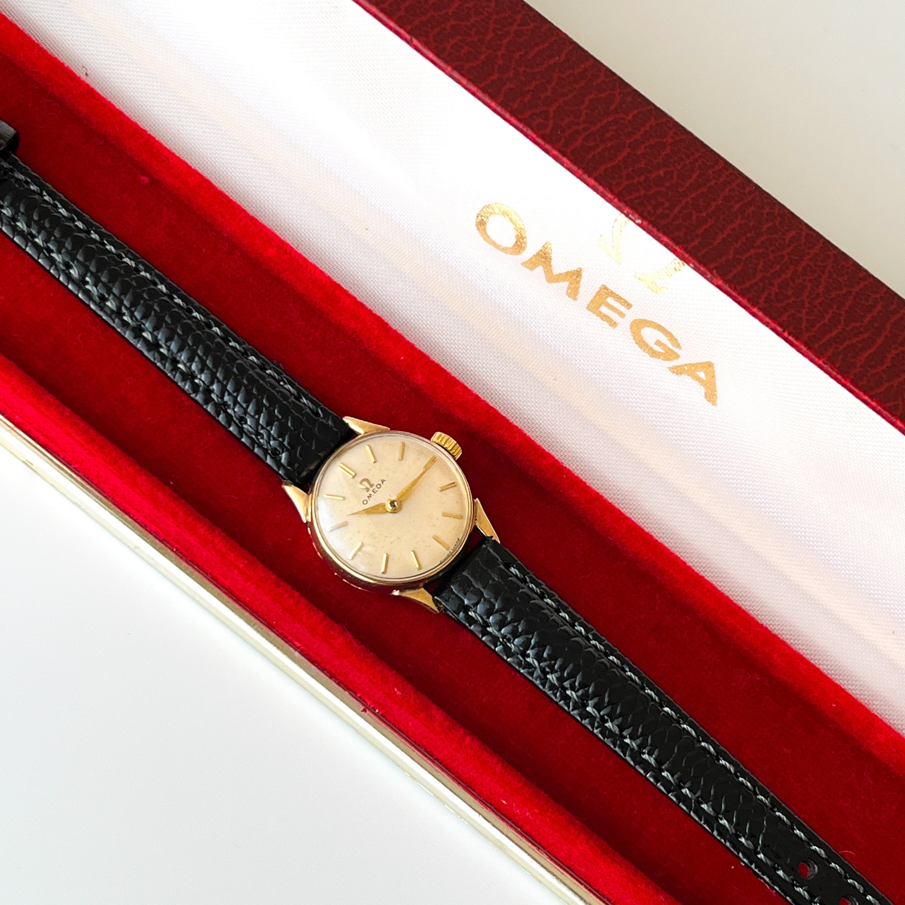 Tiny 1959 9ct solid gold Omega Ladies' Vintage Mechanical Watch - Boxe ...